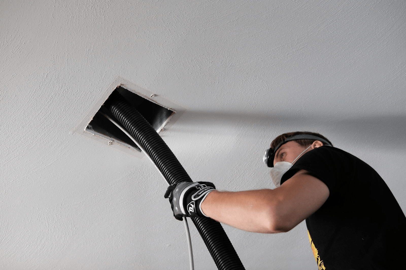 6 Must-Have Duct Cleaning Tools Every Homeowner Should Own